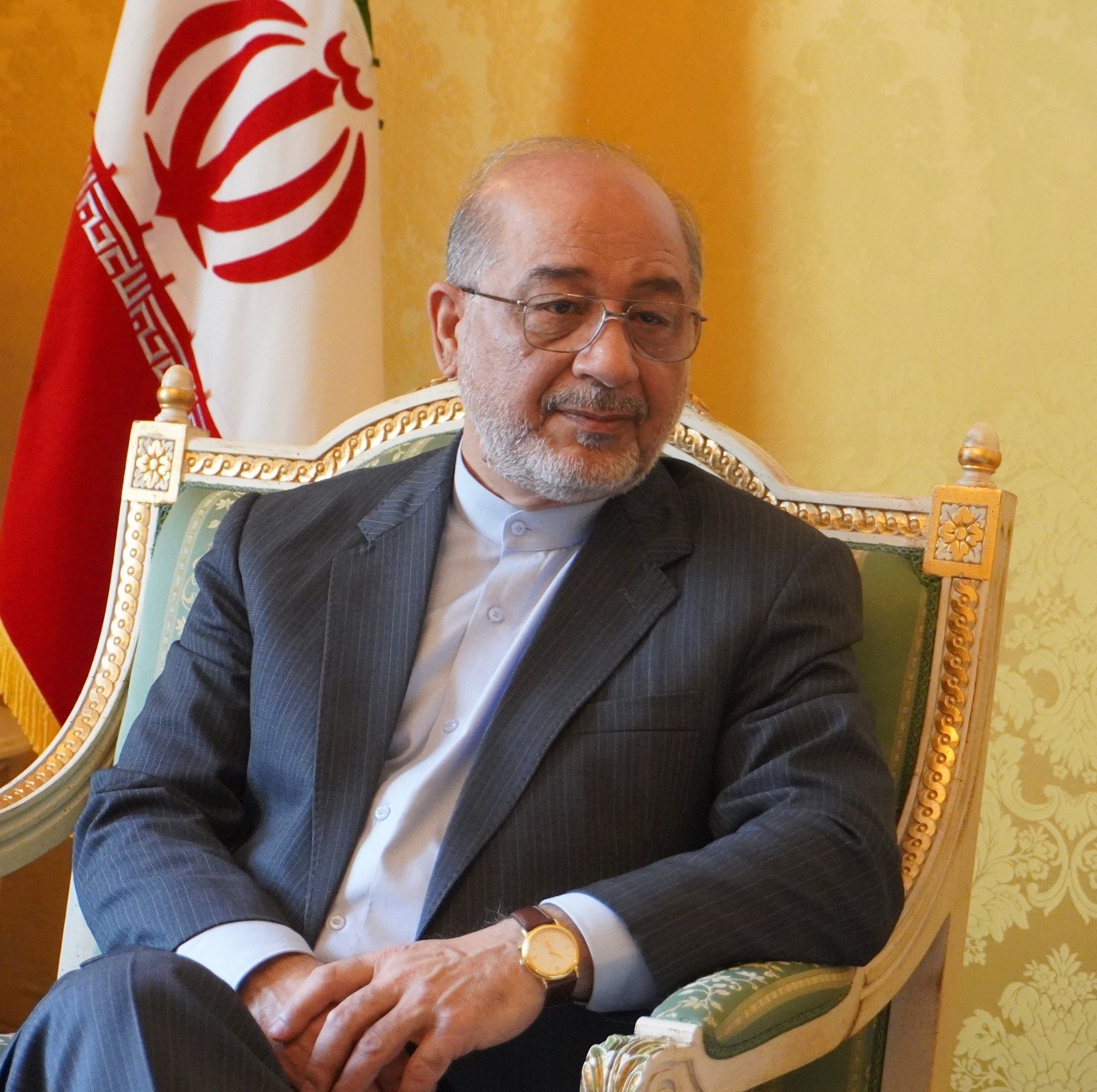 Entrevista com Sua Excelência o Embaixador Iraniano em Roma, Dr ...